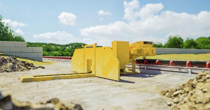 Stamler RF-5 reclaim feeder | Komatsu