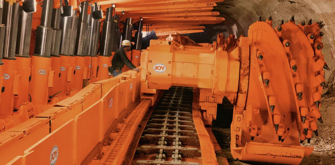 International Mining: Arch deploys Komatsu Joy 7LS5 longwall shearer at ...